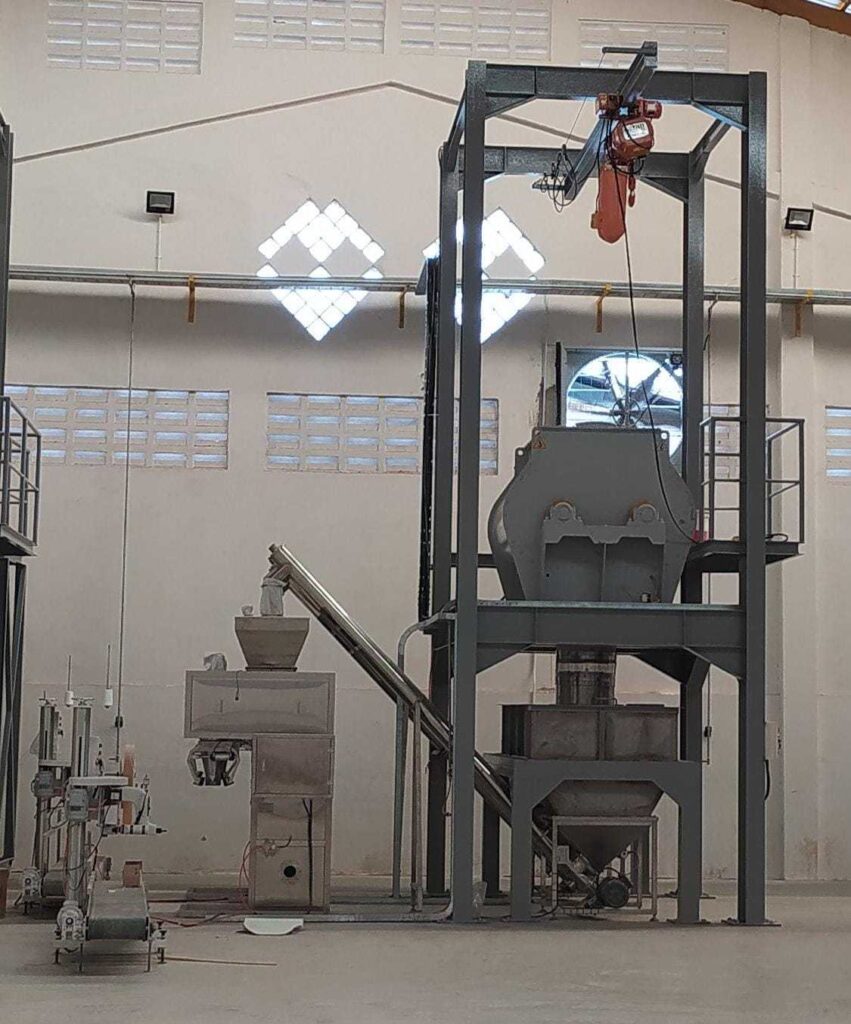 Indonesia customer purchased 2000L Twin Shaft Paddle mixer and 1500L ...